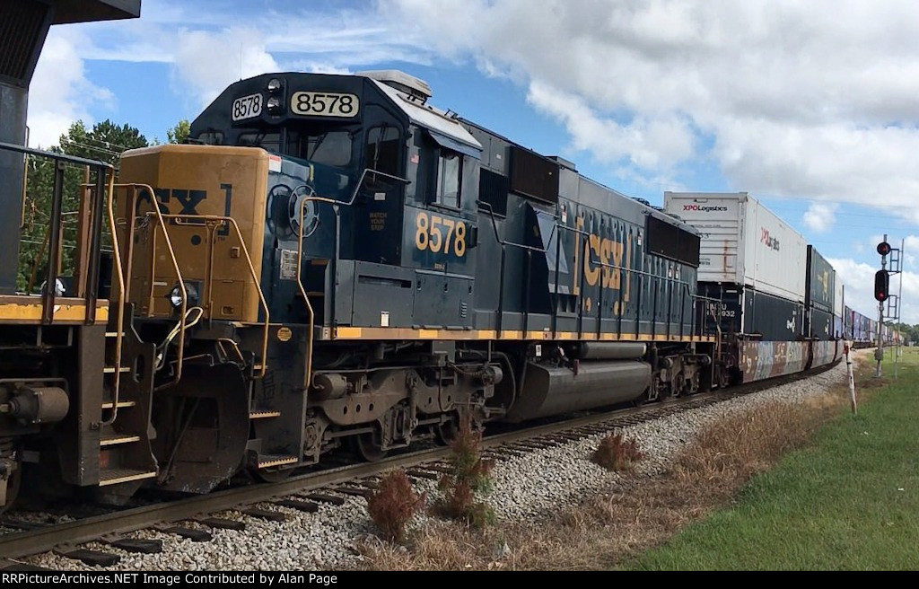 CSX SD50-2 8578 runs second